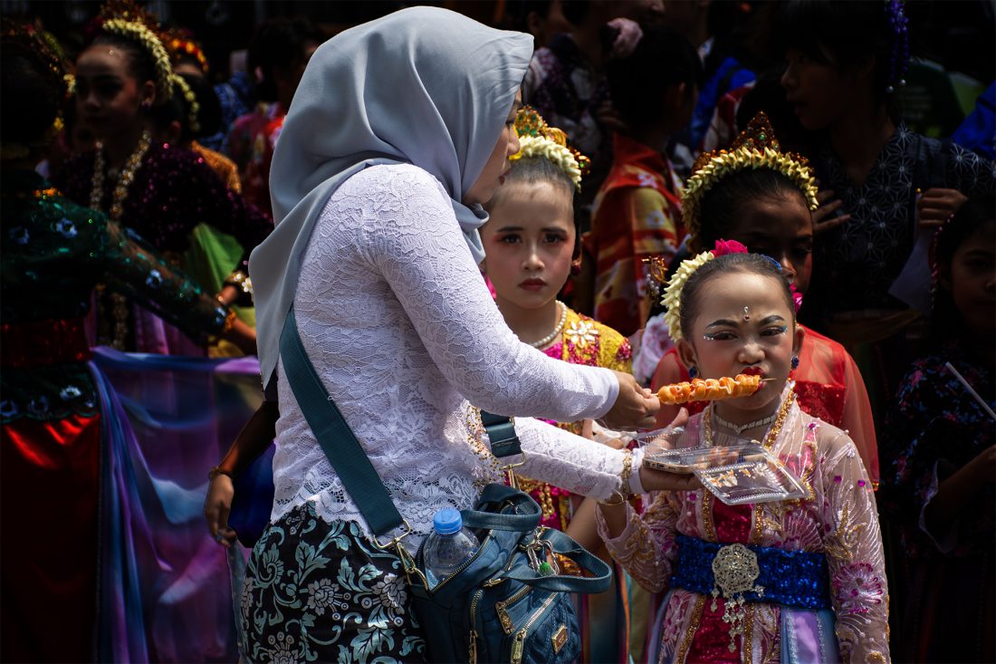 025_MELAYANI DENGAN KASIH IBU – Insta Photo Award – Photo Contest