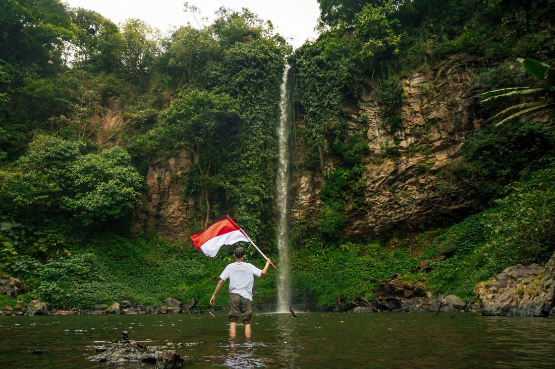 062 _ Janji di Bawah Langit Ibu Pertiwi – Insta Photo Award – Photo Contest
