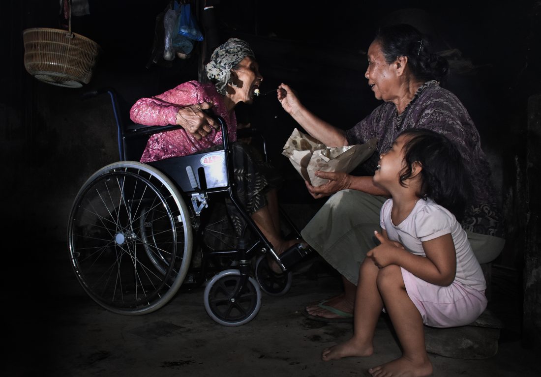075_Sayang Ibu – Insta Photo Award – Photo Contest